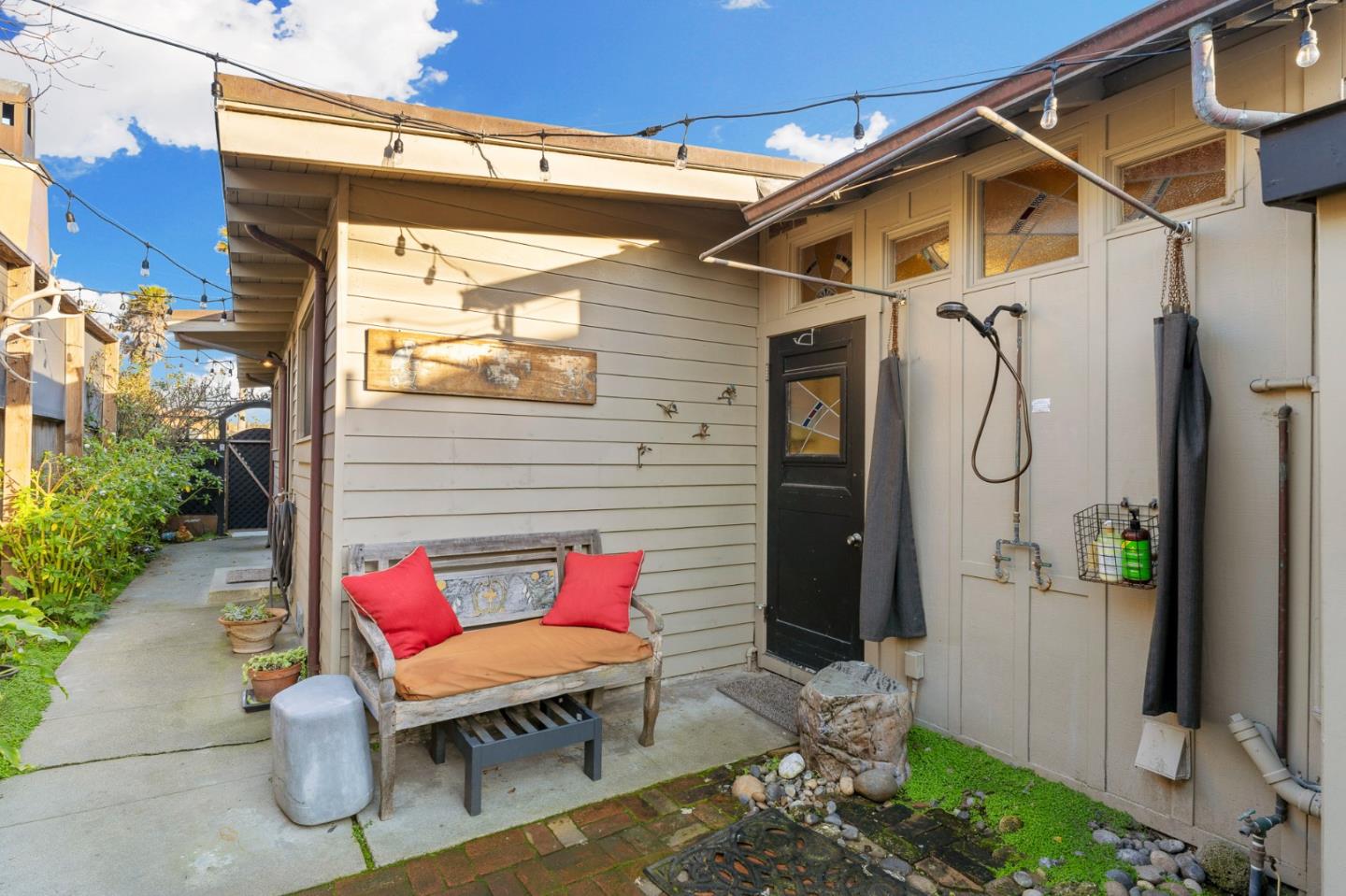 31 Rockview Dr, Santa Cruz, CA 95062 - 2 Beds | 1/1 Baths (Canceled ...