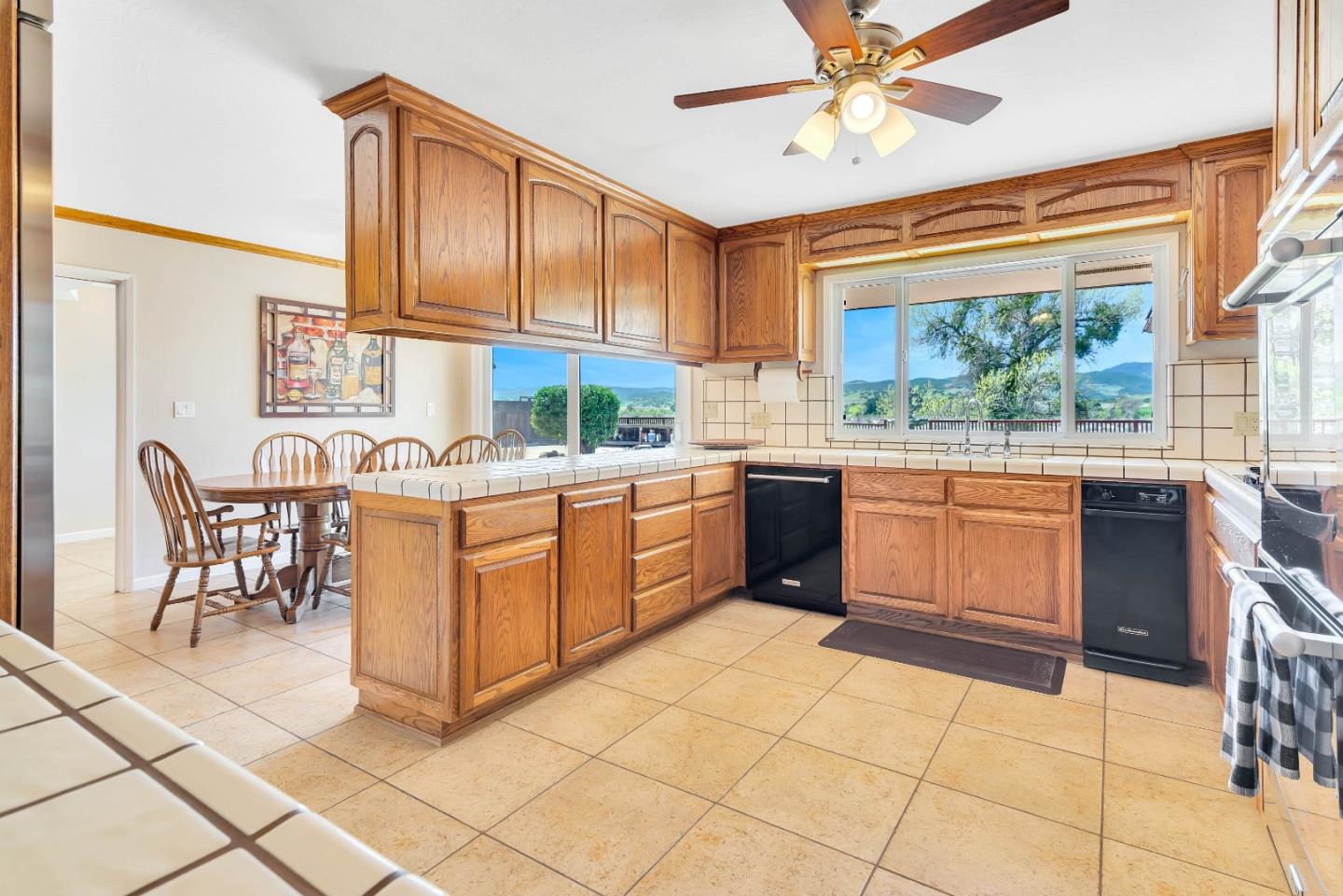 210 Rio Vista Dr, King City, CA 93930 - 4 Beds | 4 Baths (Active ...